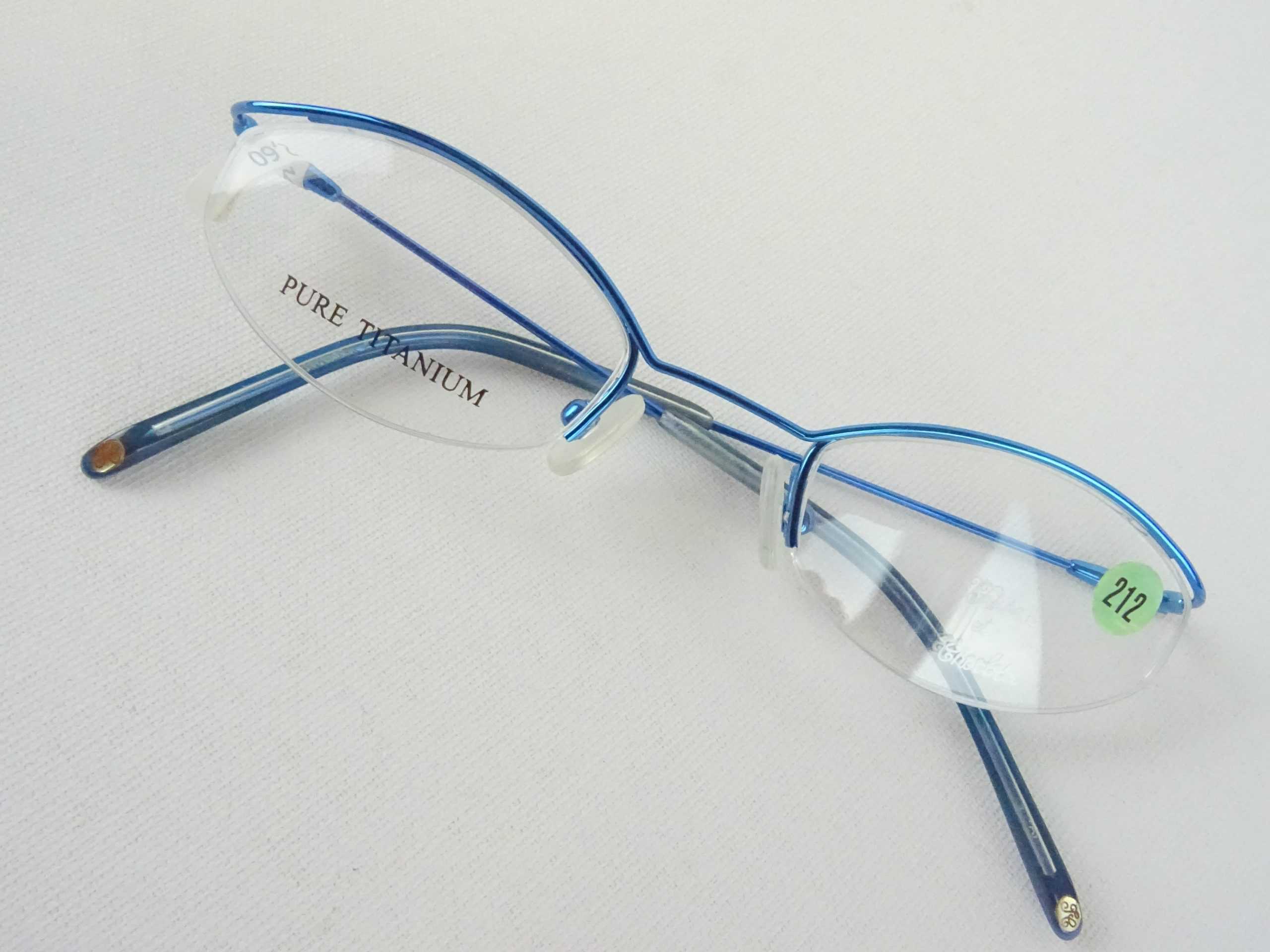 Blaue TITAN Titanfassungen Kinderbrille Mädchen nur Oberrand leicht ...